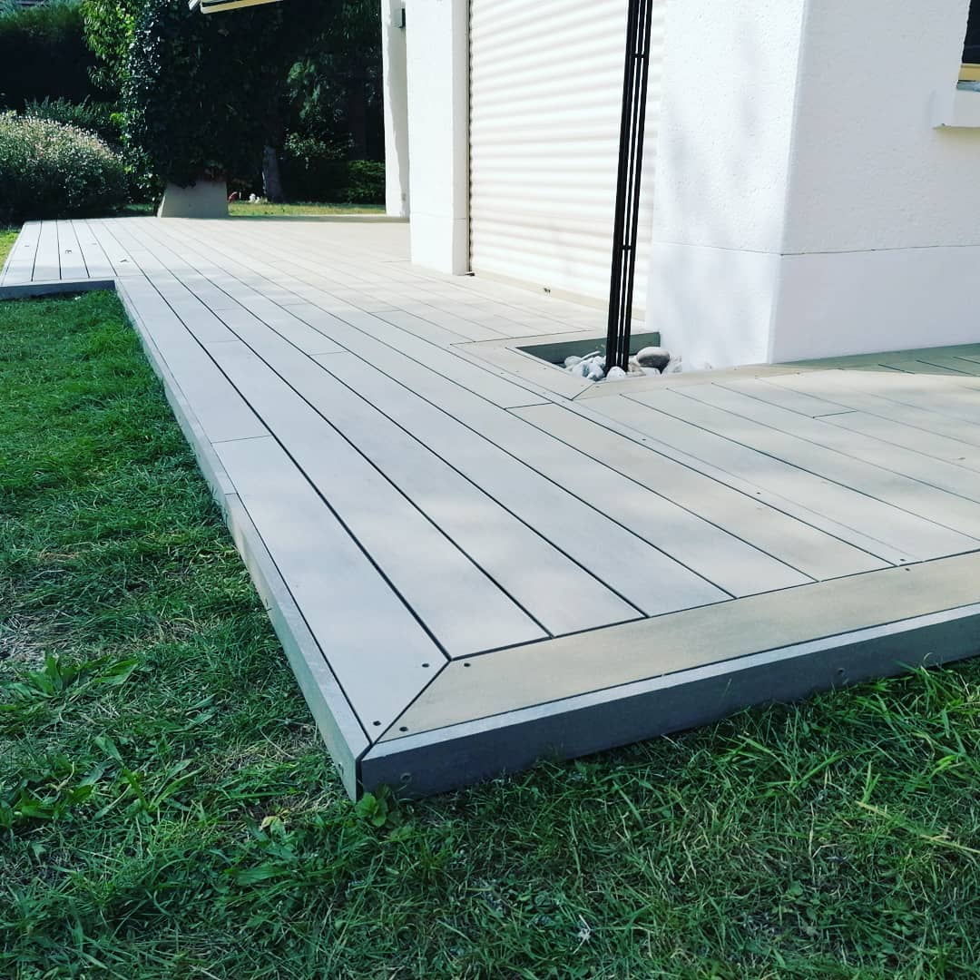 Terrasse en bois composite Silvadec gris taïga à Meaux (77) | Terrasse ...