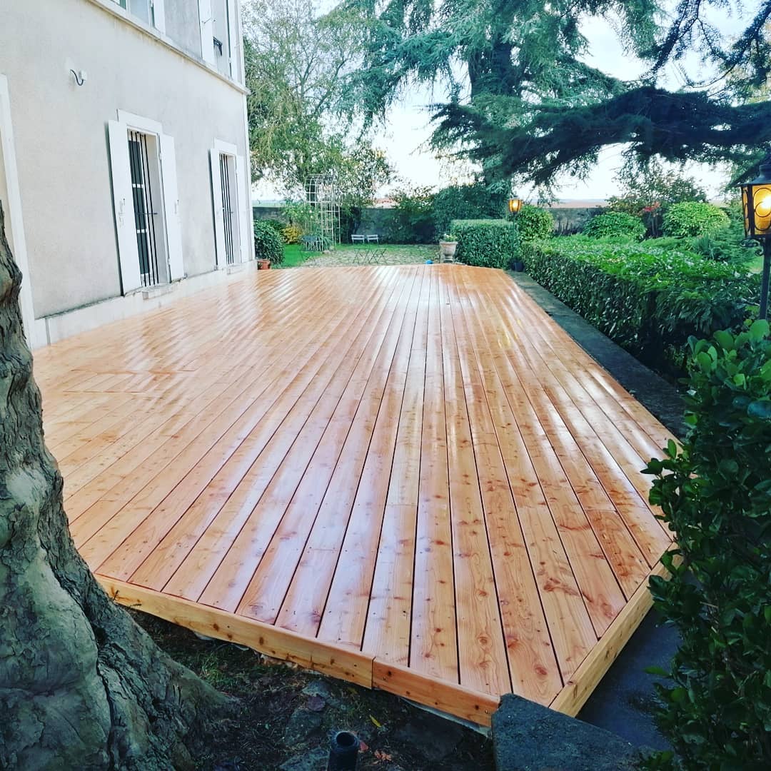 Terrasse en bois mélèze de 100m² à Meaux (77) | Terrasse bois 77 ...